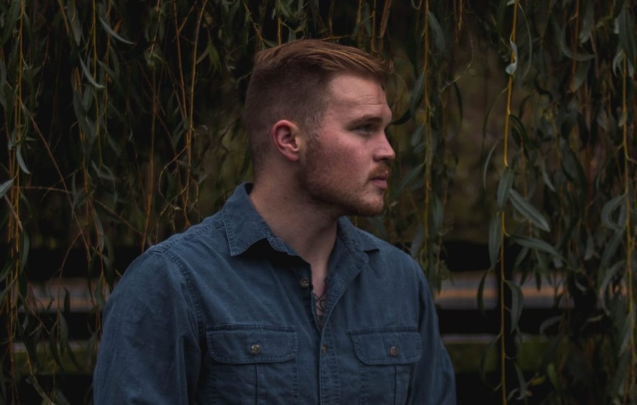 Zach Bryan’s “Crooked Teeth” Is One Helluva Sing-Along For A Murder ...