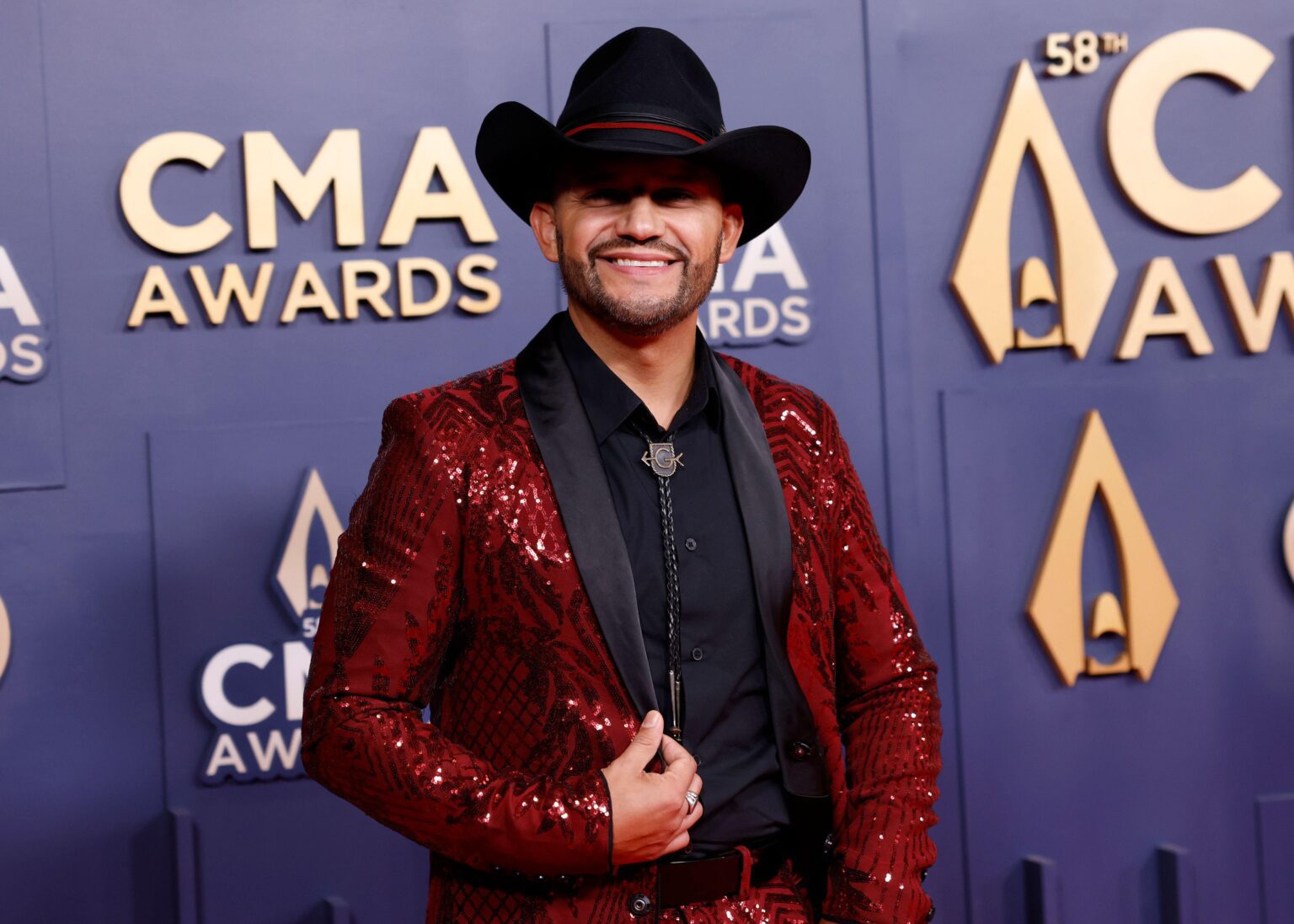 “This Isn’t Right” – Country Singer Blasts “Broken Immigration System ...
