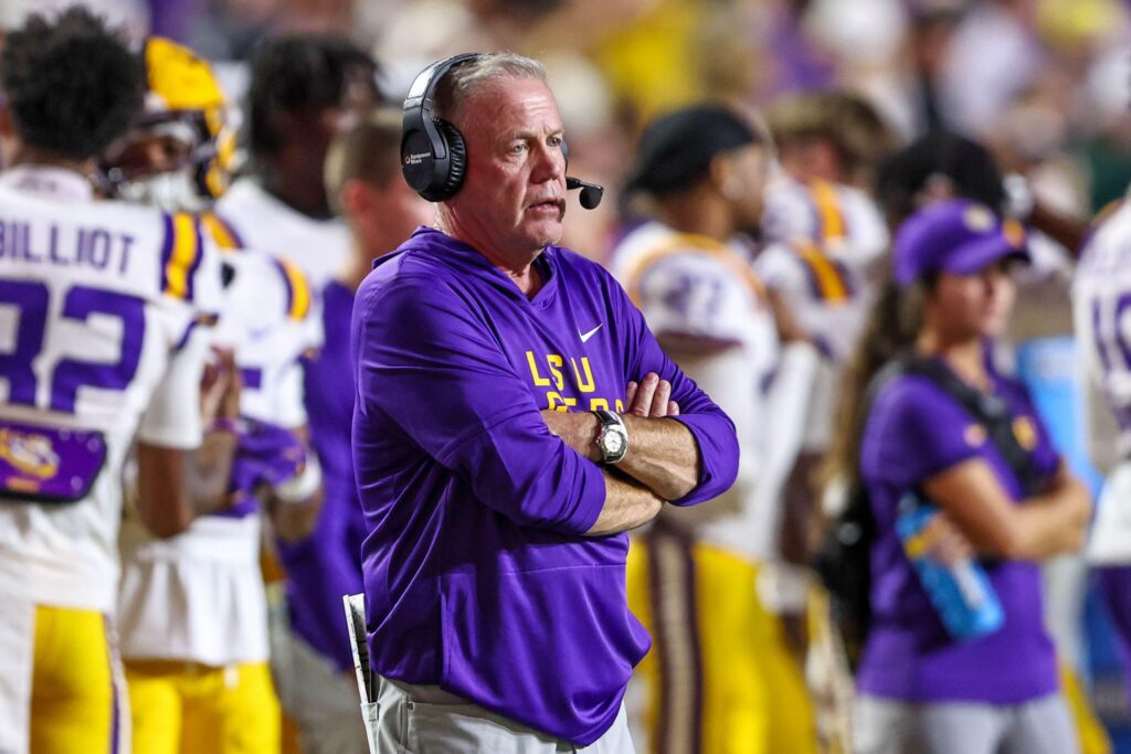 LSU Players Clearly HATED Coach Brian Kelly As Alumni Publicly ...