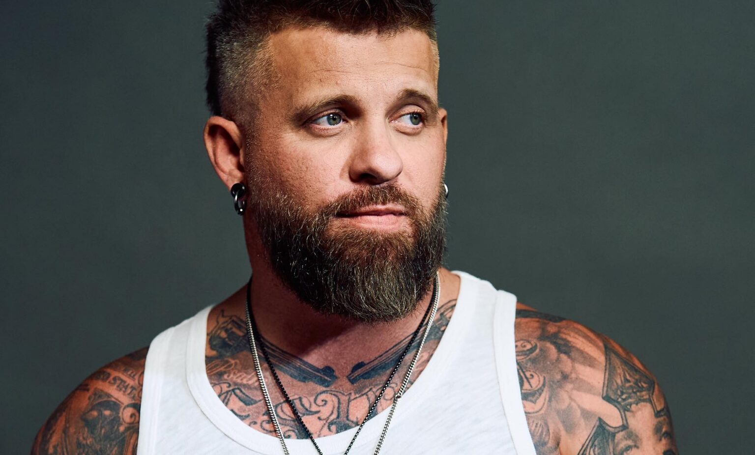 “I’m Not Playing This Show To Be Divisive”: Brantley Gilbert Responds ...