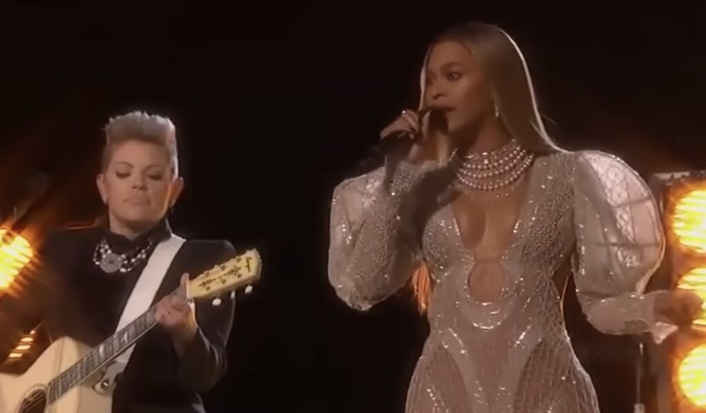 The Chicks Lead Singer Natalie Maines Said She Would Never Perform At ...