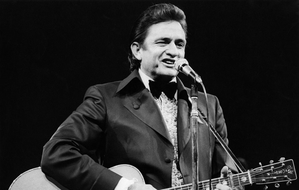 On This Date: Johnny Cash & Tammy Wynette Win Big At 12th Annual Grammy ...