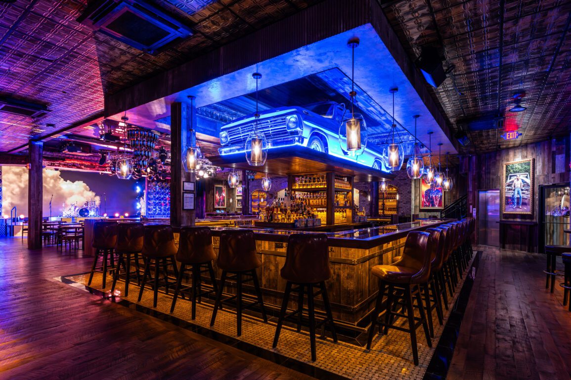 Post Malone’s Downtown Nashville Bar “Posty’s” Is Officially Open For ...