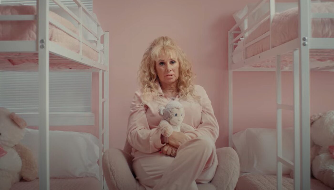 Star Of New HBO Series, ‘Chimp Crazy,’ Calls Herself The “Dolly Parton ...