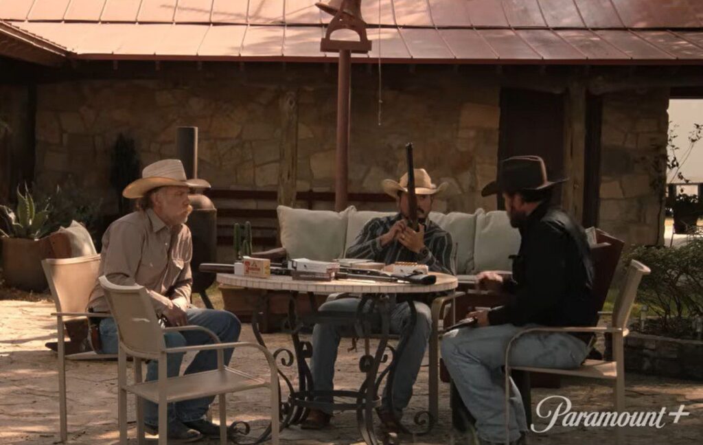 ‘Yellowstone’ Fans Think They Discovered An Early Plot Hole In New ...
