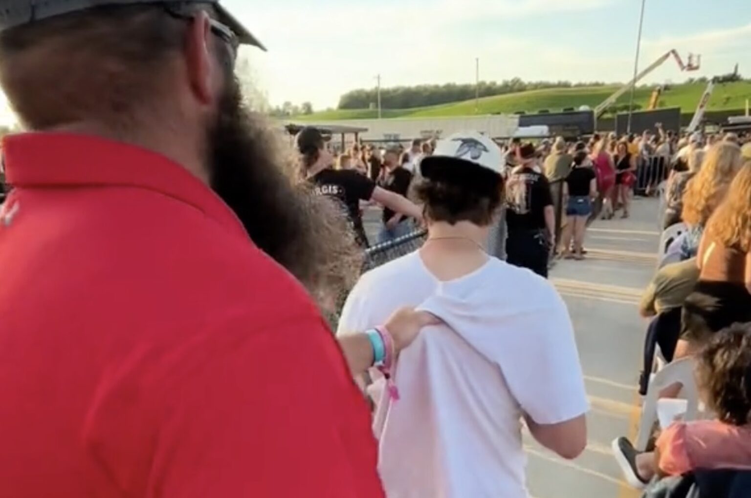 Country Singer Dylan Marlowe Kicked Out Of Festival That He Was ...
