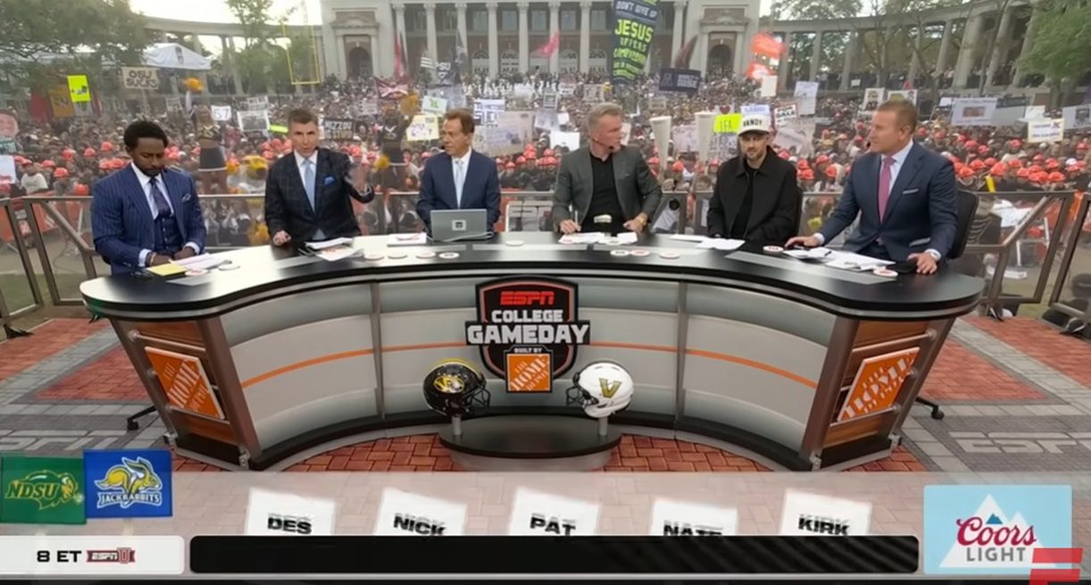 ESPN Gets Slammed For Posting Schedule Of College Football That YouTube ...