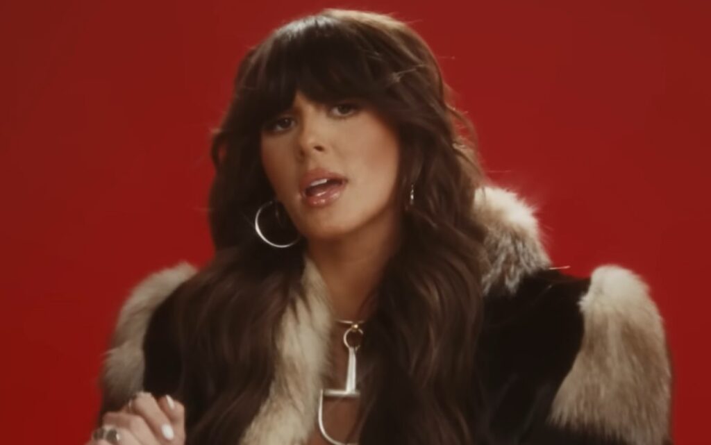 Ella Langley Says “Be Her” Was Written From A Very Honest Place: “I ...