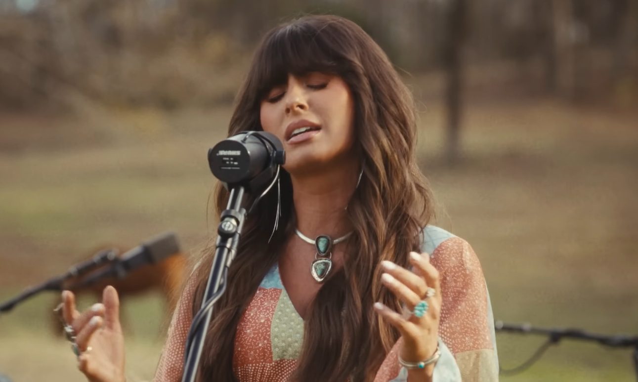 Ella Langley Just Surpassed Everyone In Country Music on Spotify ...