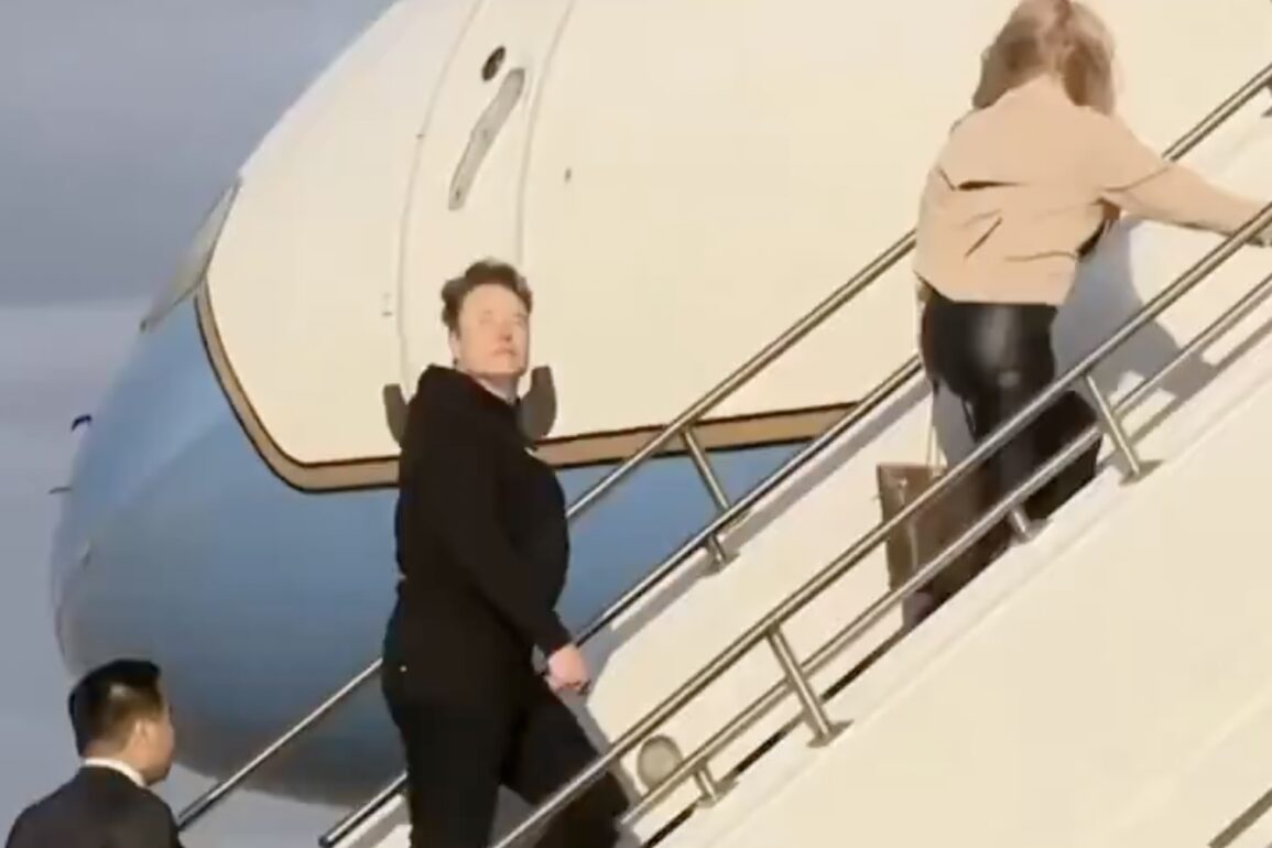 Elon Musk Awkwardly Tries His Hardest Not To Look At Press Secretary ...