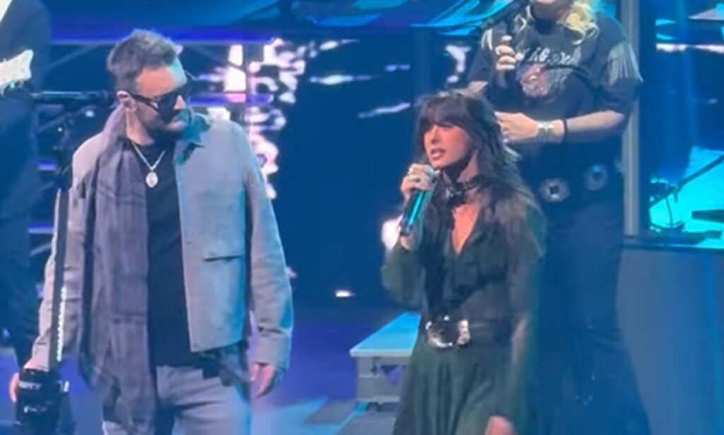 WATCH: Eric Church Brings Out Ella Langley For Stellar Cover Of Billy ...