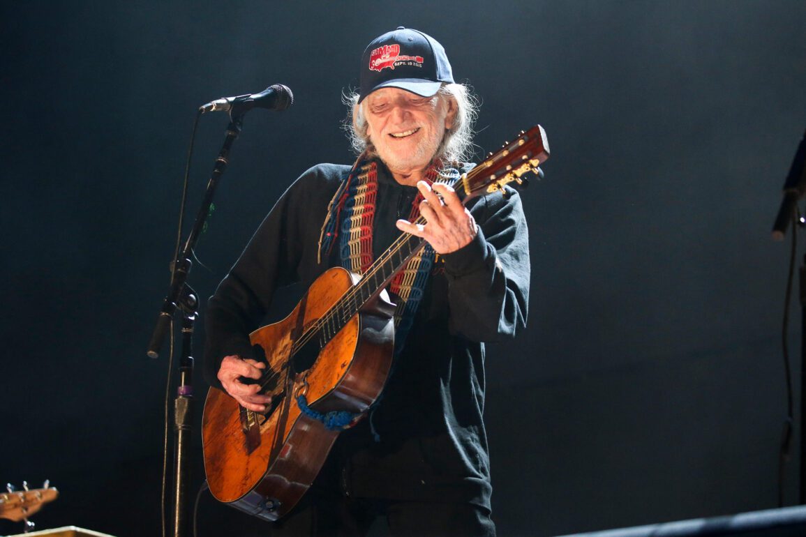 Farm Aid Announces 2024 Lineup For New York, Including Founders Willie ...