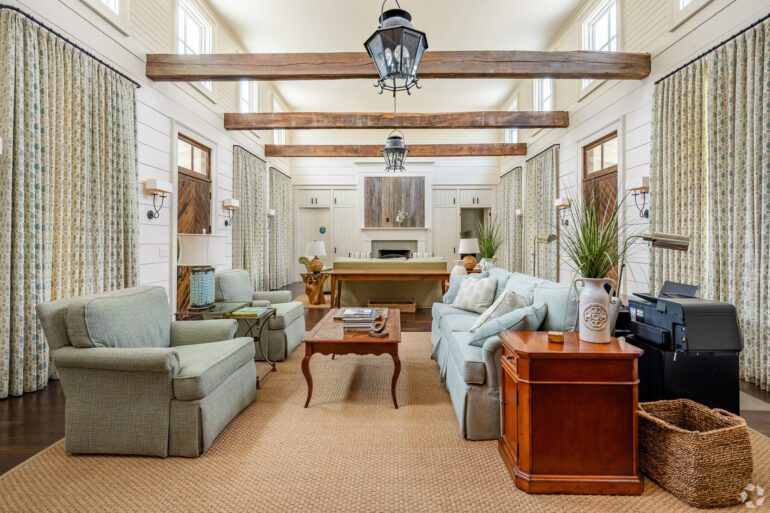 Barbara Mandrell’s Former Fontanel Mansion Is Up for Auction, And The ...