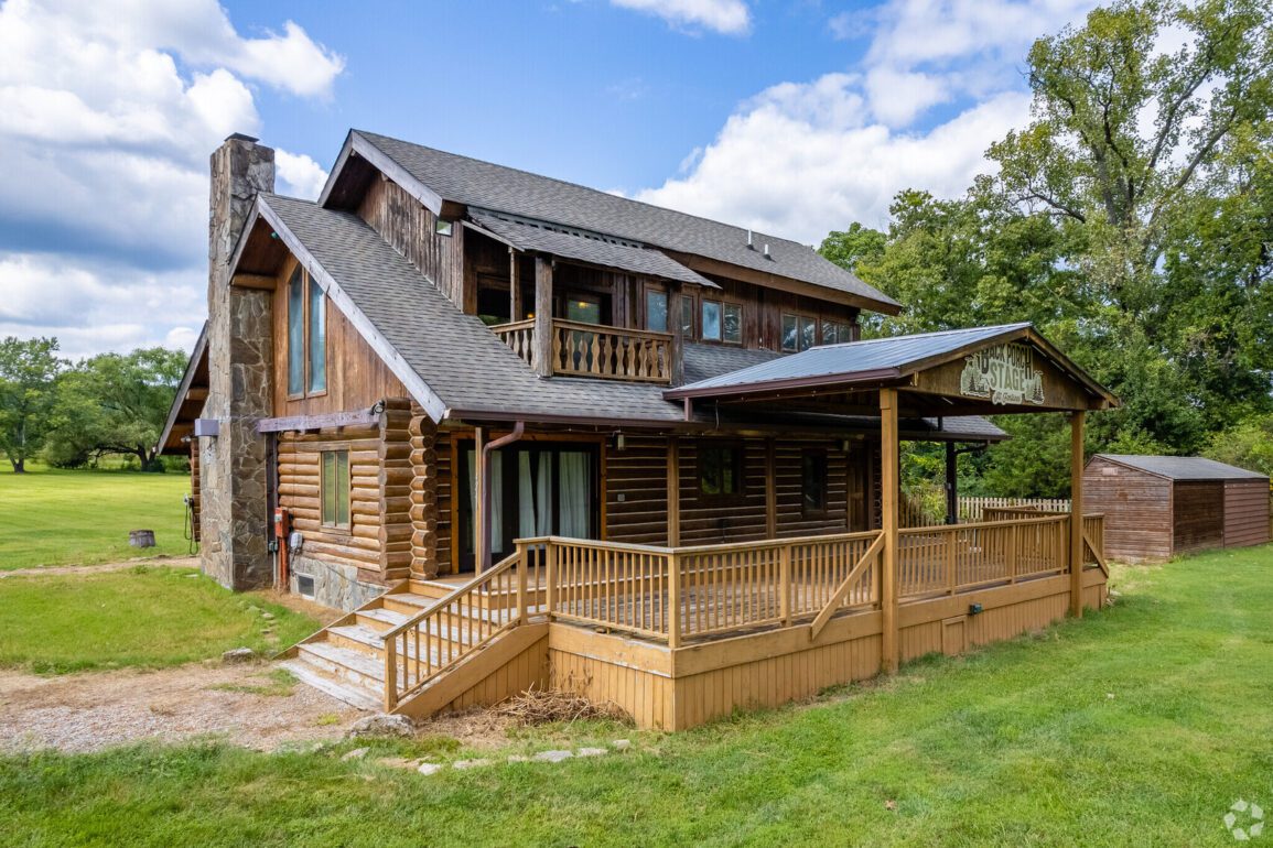 Barbara Mandrell’s Former Fontanel Mansion Is Up for Auction, And The ...