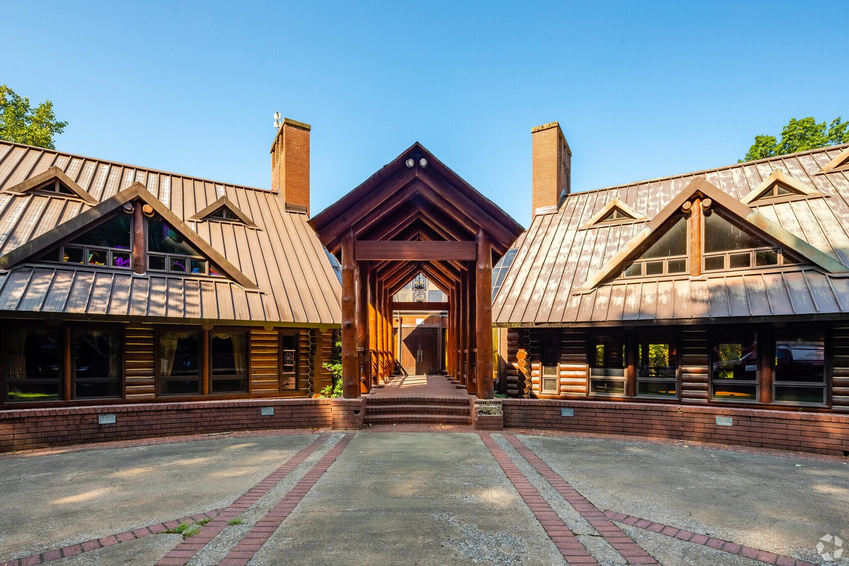 Barbara Mandrell’s Former Fontanel Mansion Is Up for Auction, And The ...