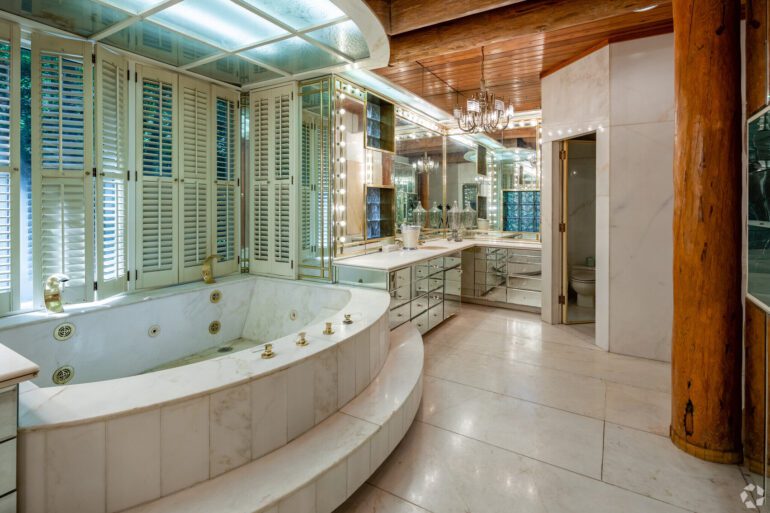 Barbara Mandrell’s Former Fontanel Mansion Is Up for Auction, And The ...