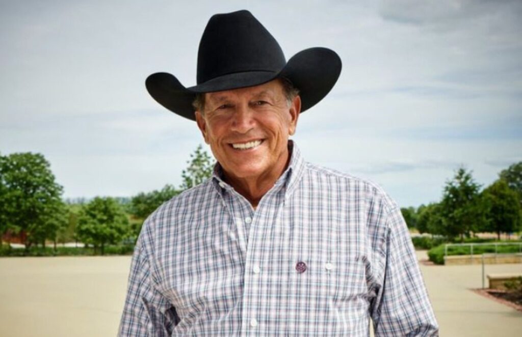 George Strait Teases 2026 Texas Show: “Incoming For The Lone Star State ...