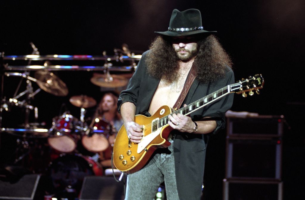 Lynyrd Skynyrd Guitar Player, Gary Rossington, Dead At 71 | Whiskey Riff
