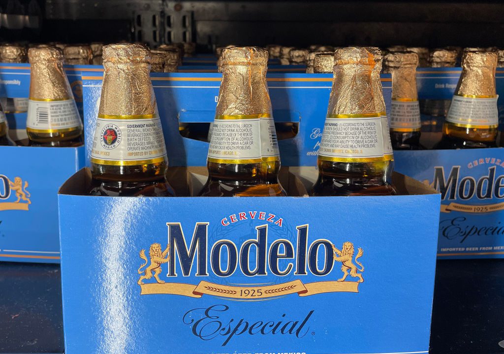 Modelo Surpasses Bud Light As America’s Top-Selling Beer After Dylan ...