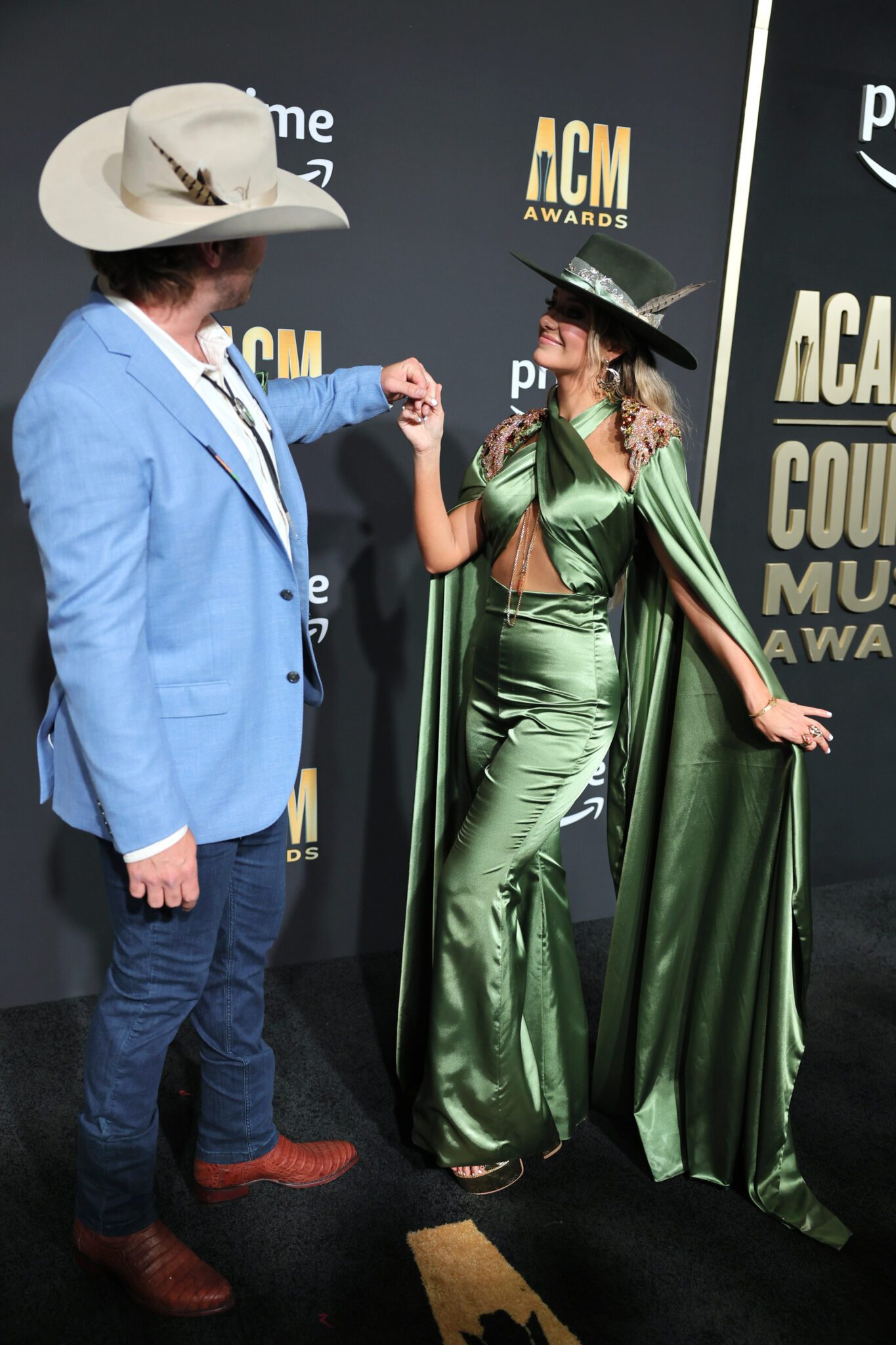 Lainey Wilson Says She’s Writing Love Songs For The First Time: “That’s ...