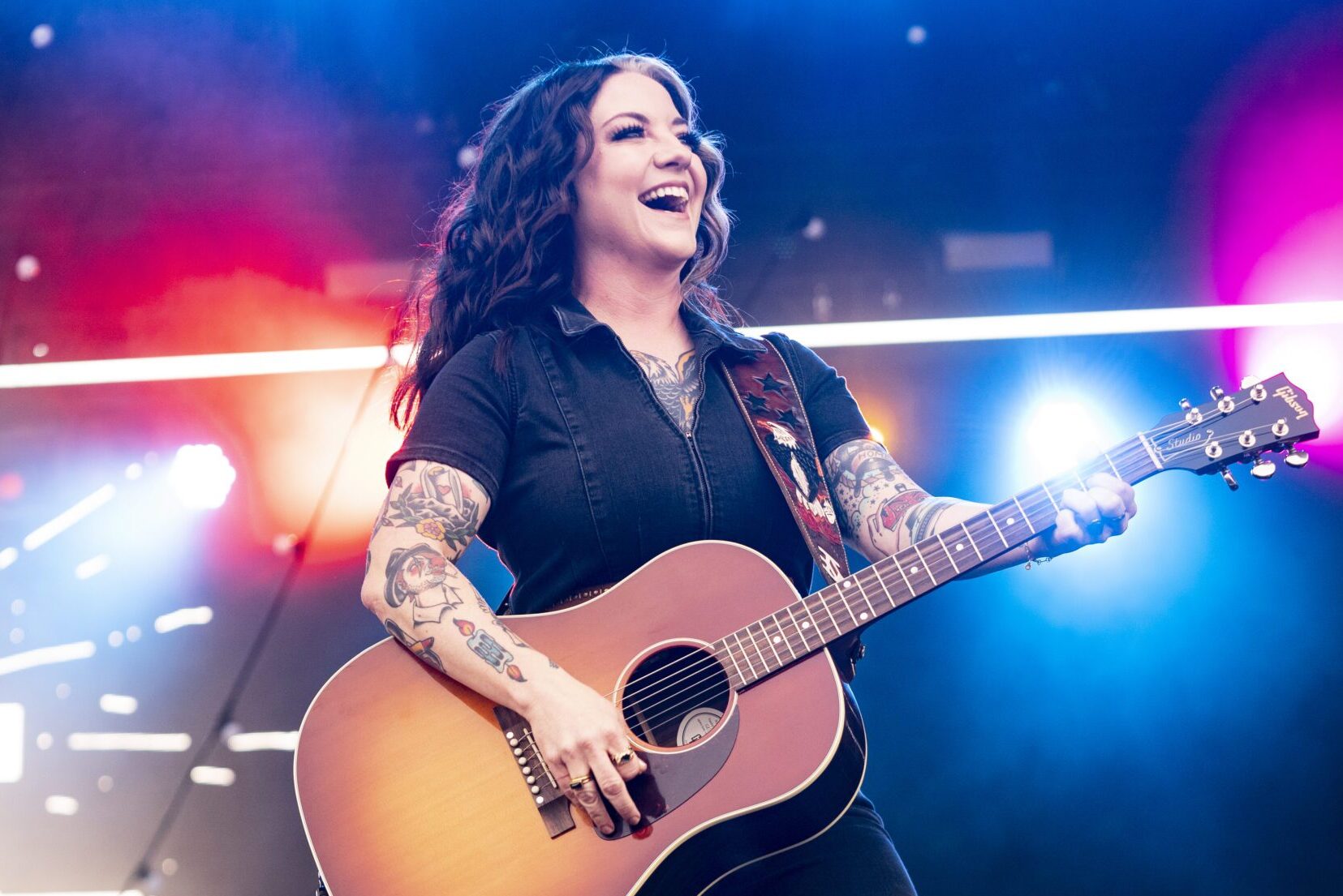 Ashley McBryde Opens Up About Sobriety Journey And Why She Quit ...