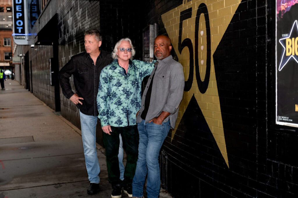 Darius Rucker Forms New Supergroup, Howl Owl Howl, Featuring Nineties ...