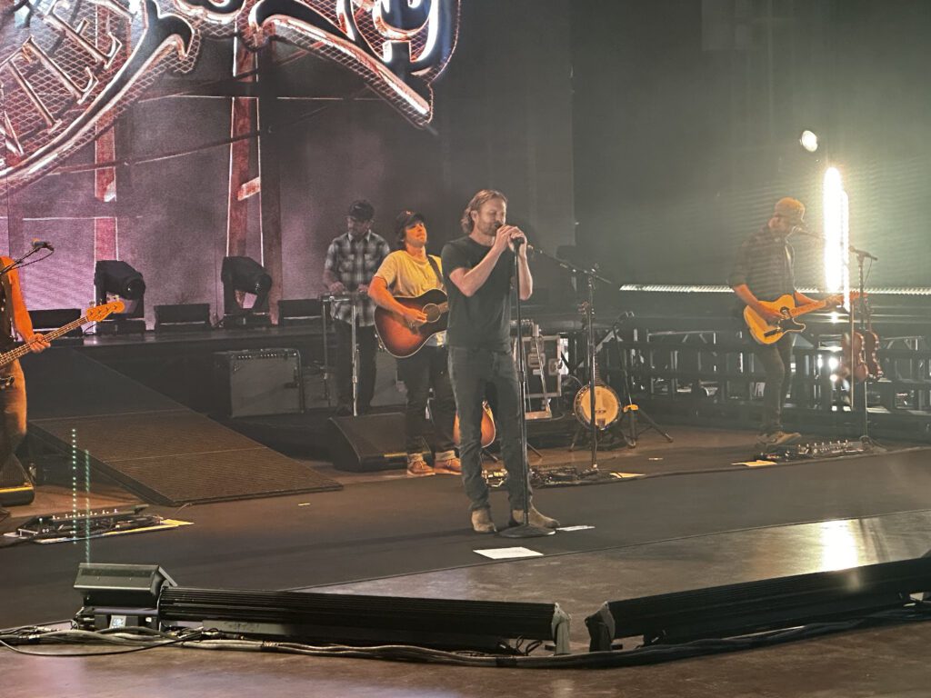 Dierks Bentley Takes Us Behind The Scenes As He Kicks Off His Massive ...