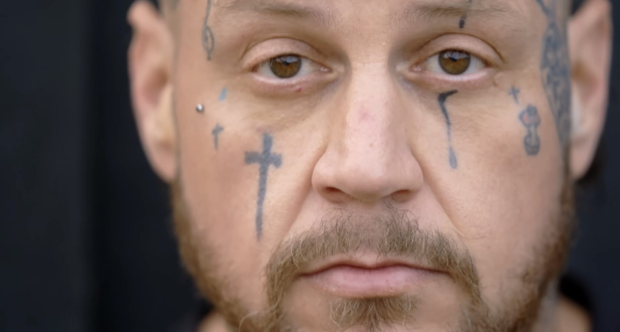 Jelly Roll Gets Brutally Honest About His Face Tattoos: “I Was A Small ...