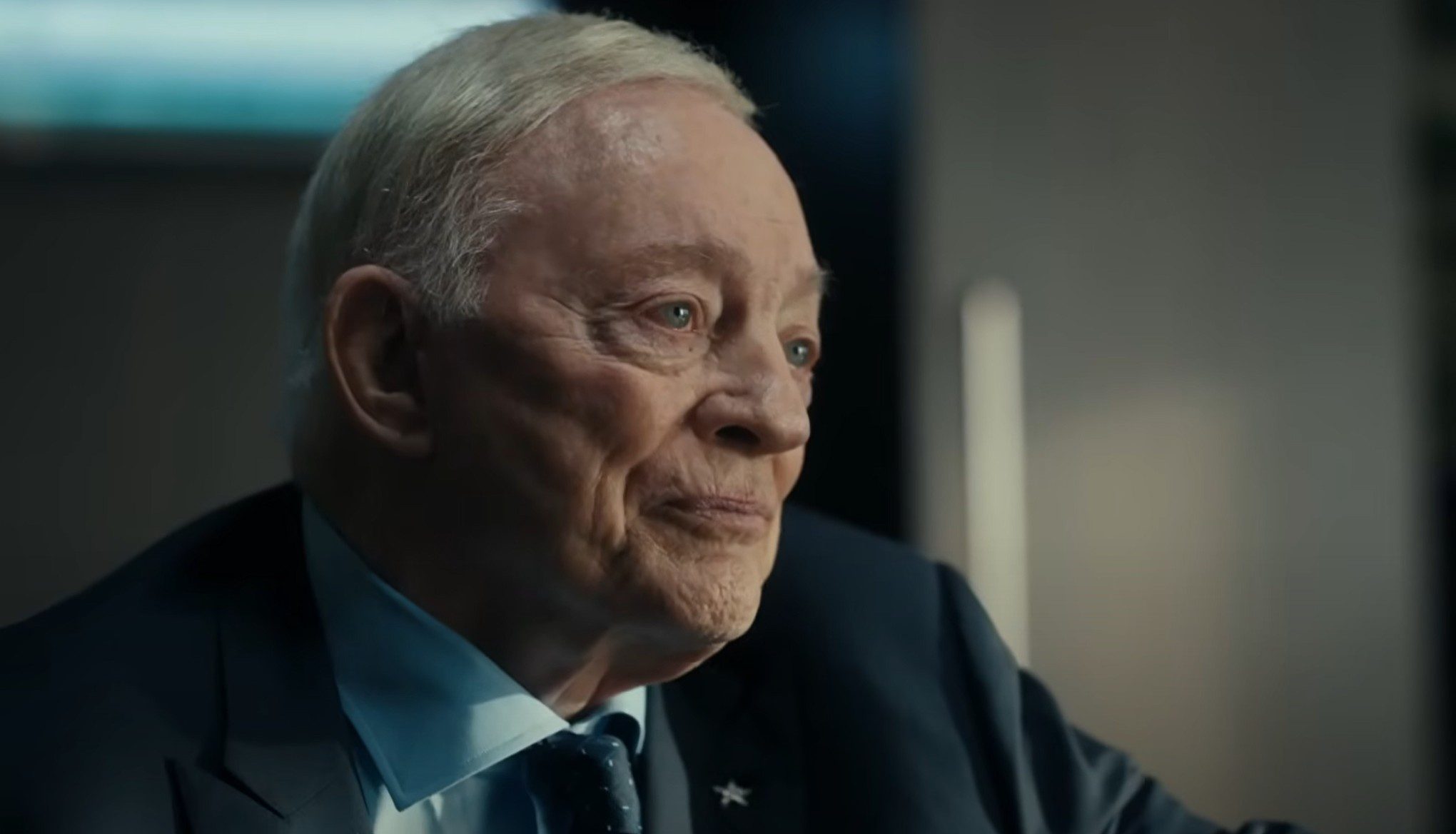 Jerry Jones Explains The Middle-Finger Scene He Improvised That Was Cut ...
