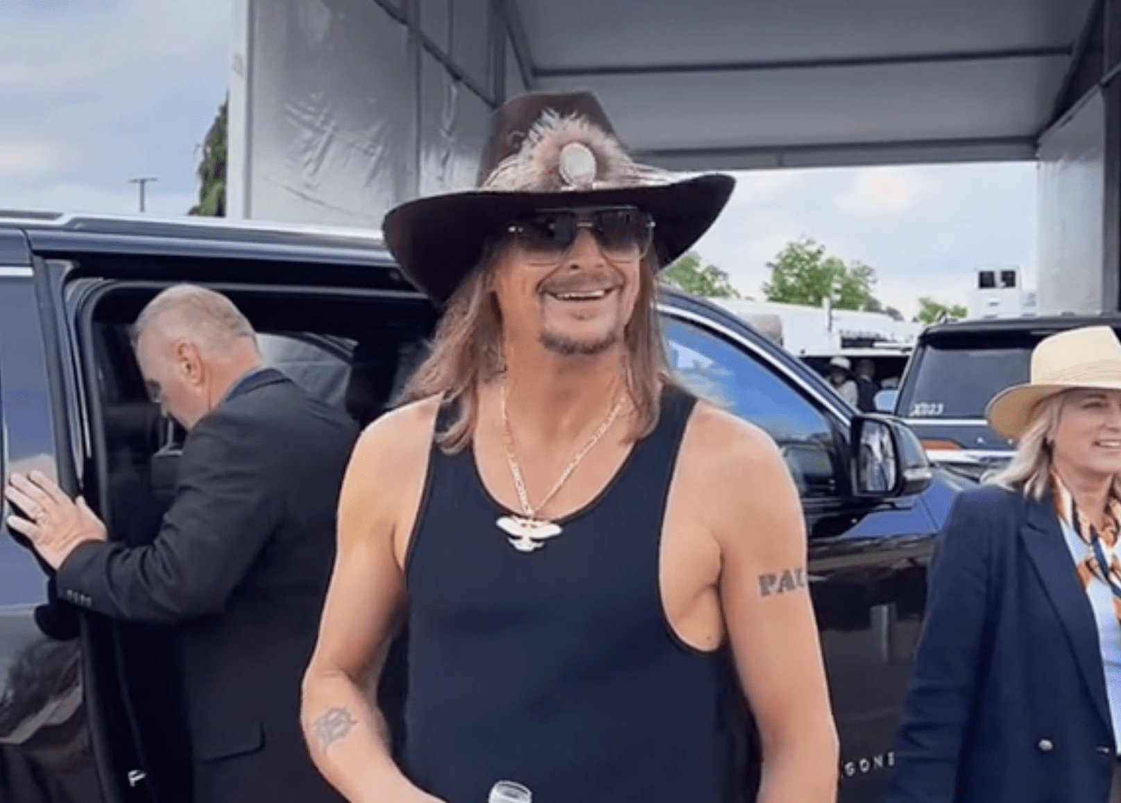 Kid Rock Drops A “Deez Nuts” Joke On Fans At The Kentucky Derby ...