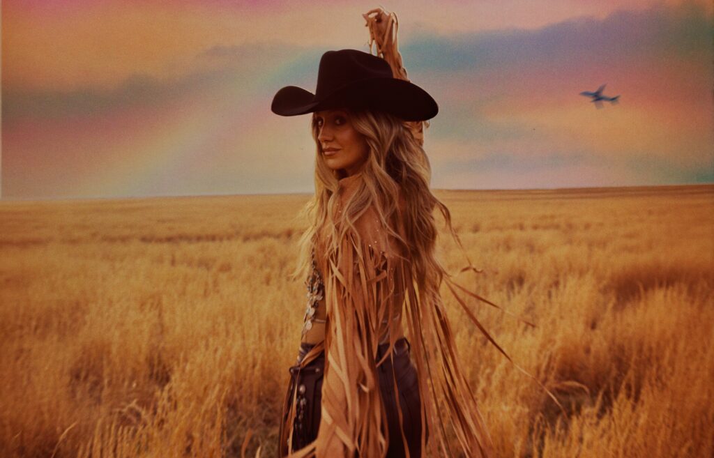 Lainey Wilson Announces ‘Whirlwind’ Deluxe Edition, Releases New Single ...