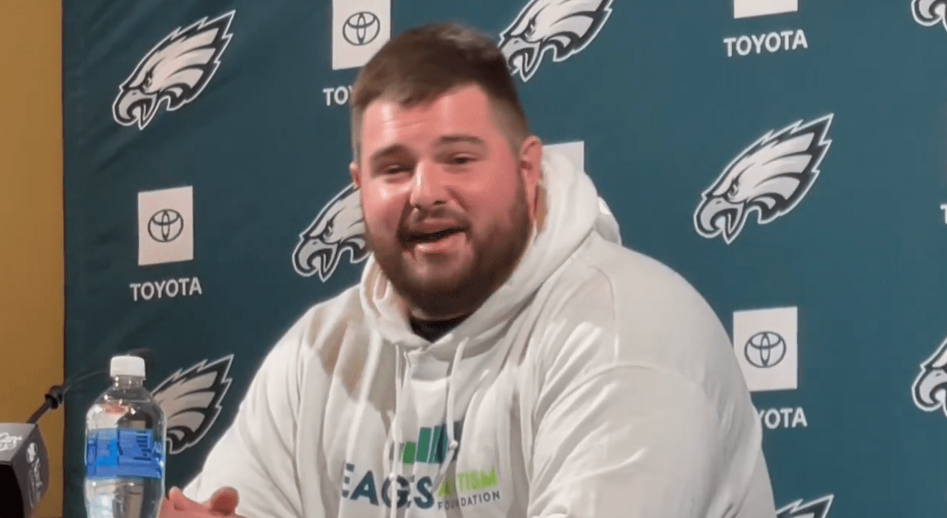 “Go Get A New Lawn Mower” – Philadelphia Eagles Guard Landon Dickerson ...