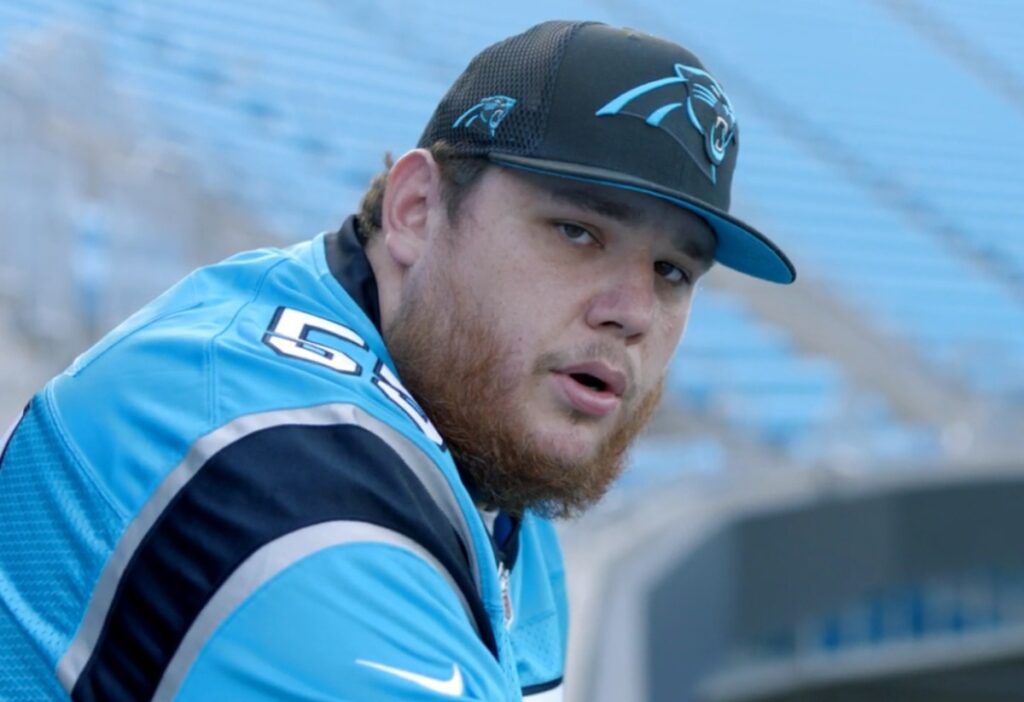 Luke Combs To Appear On The ManningCast Tonight As His Carolina ...