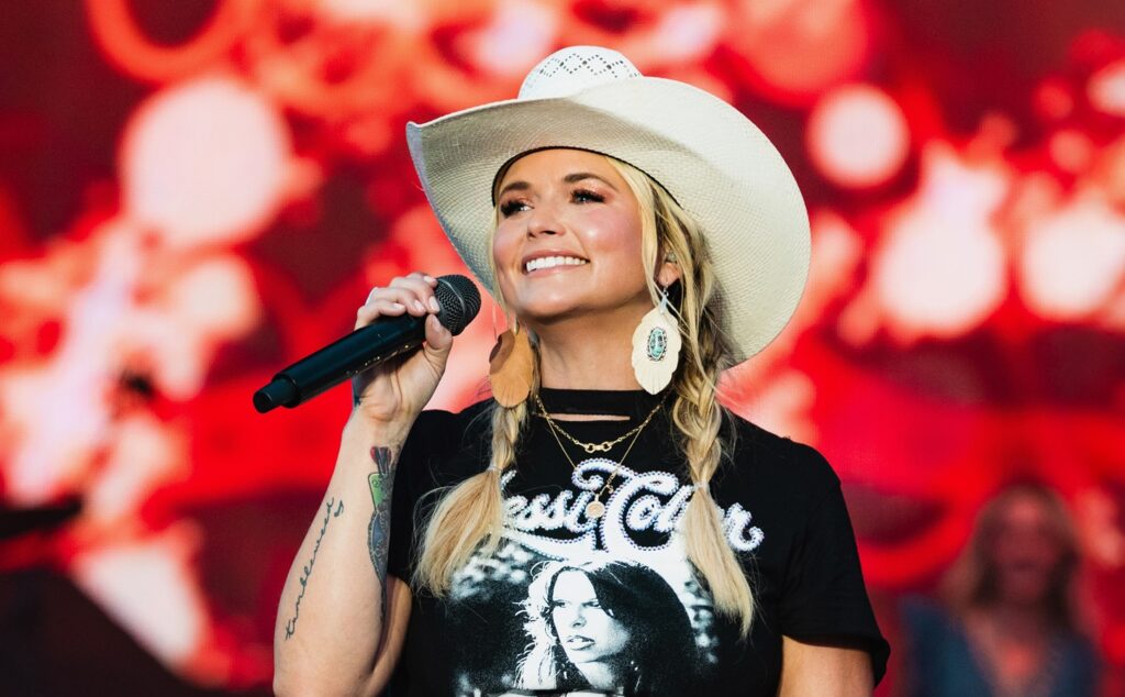 15 Country Songs Miranda Lambert Wrote For Other Artists That You Might ...