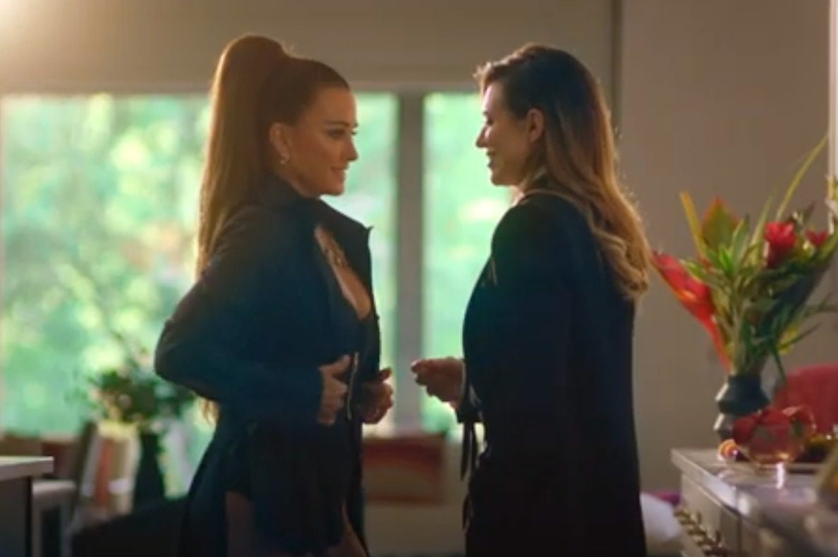 Morgan Wade And ‘Real Housewives’ Star Kyle Richards Team Up For Steamy ...