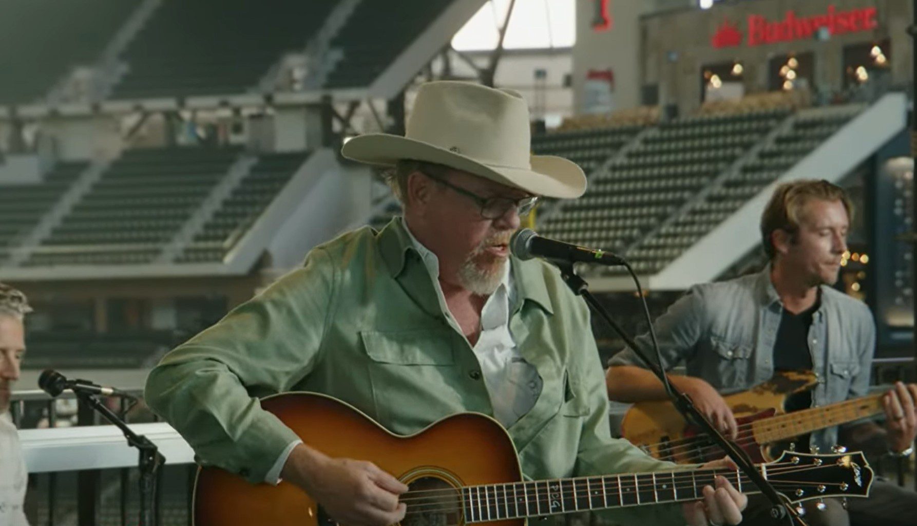 Pat Green Raises Over $1 Million For Texas Flood Relief During ...