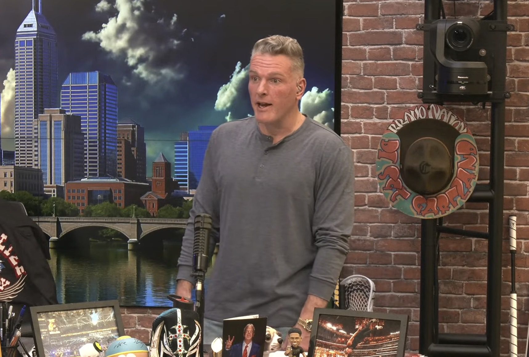 President Trump Agreed To Let Pat McAfee Do His Show Live From The ...