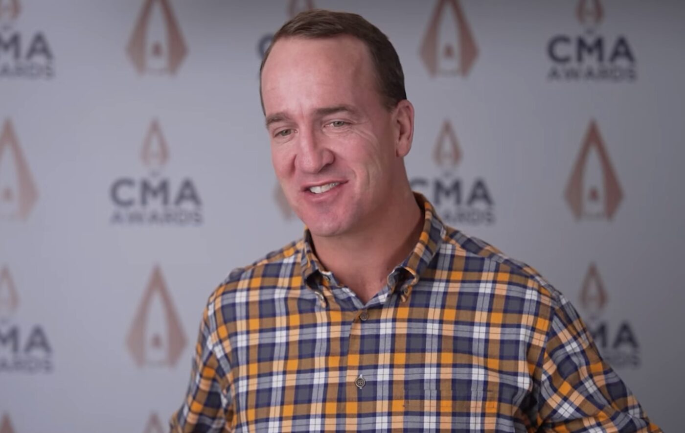 Peyton Manning Lists Who He’s Excited To See At The CMA’s: Luke Combs ...