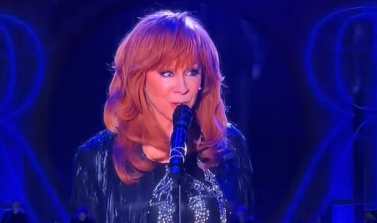 Reba Fans Slam Her Cover Of “Don’t Start Now” By Dua Lipa: “Stick To ...