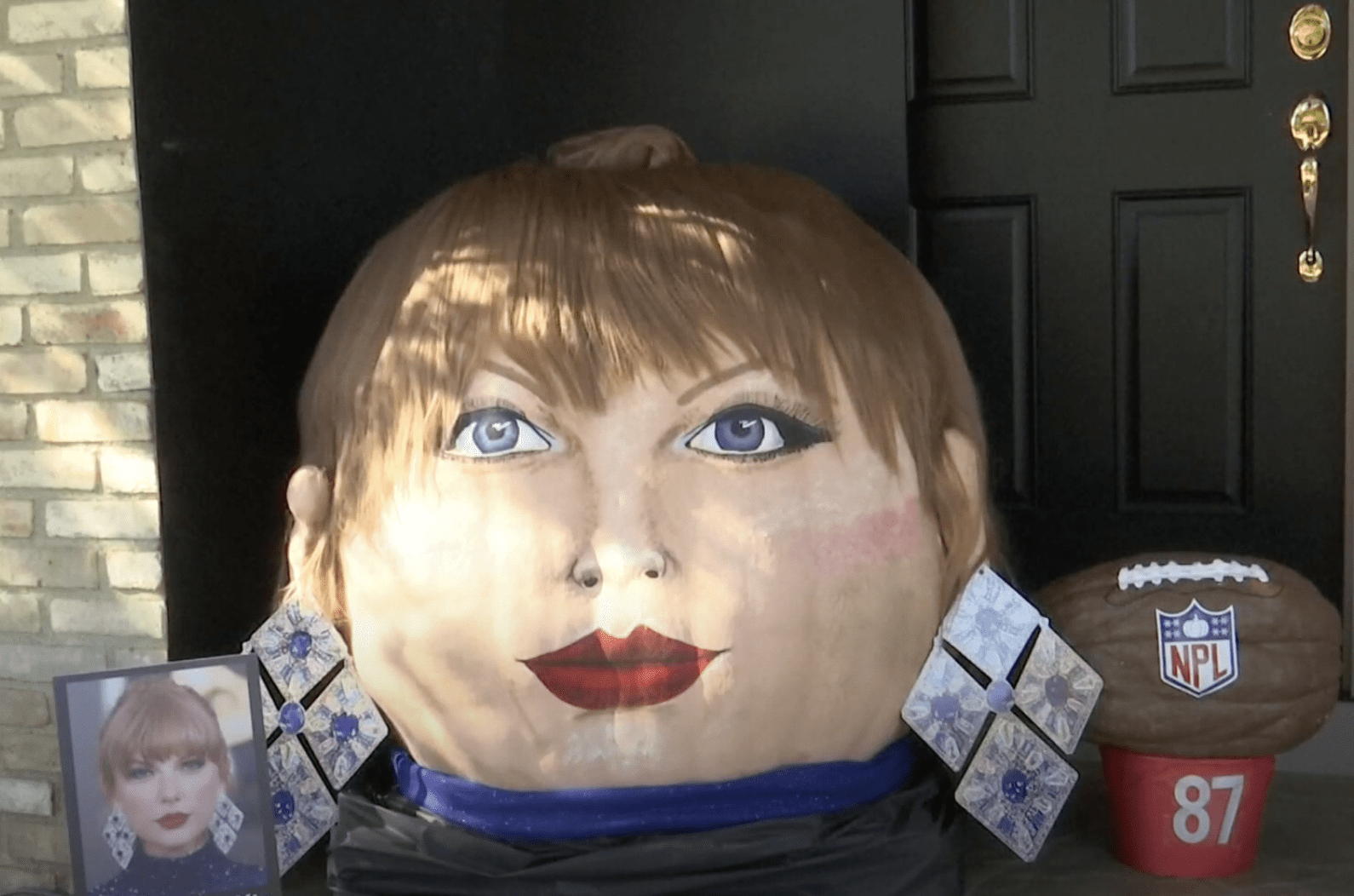 Would Taylor Swift Be Flattered By This 400-Pound Pumpkin In Ohio That ...