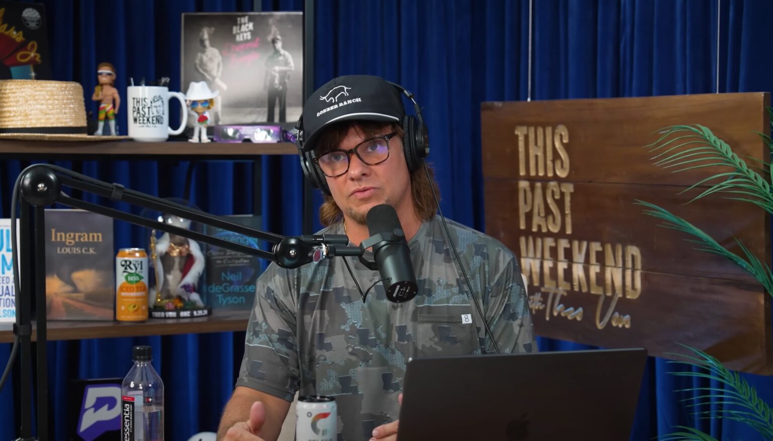 Theo Von Addresses Rumors That He “Bombed” His Comedy Special Taping ...