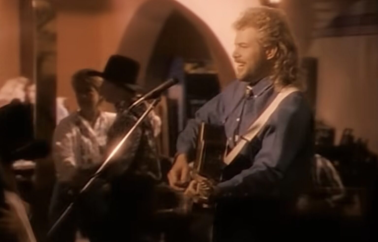 The Humiliating Barroom Rejection That Birthed Toby Keith’s “Should’ve ...
