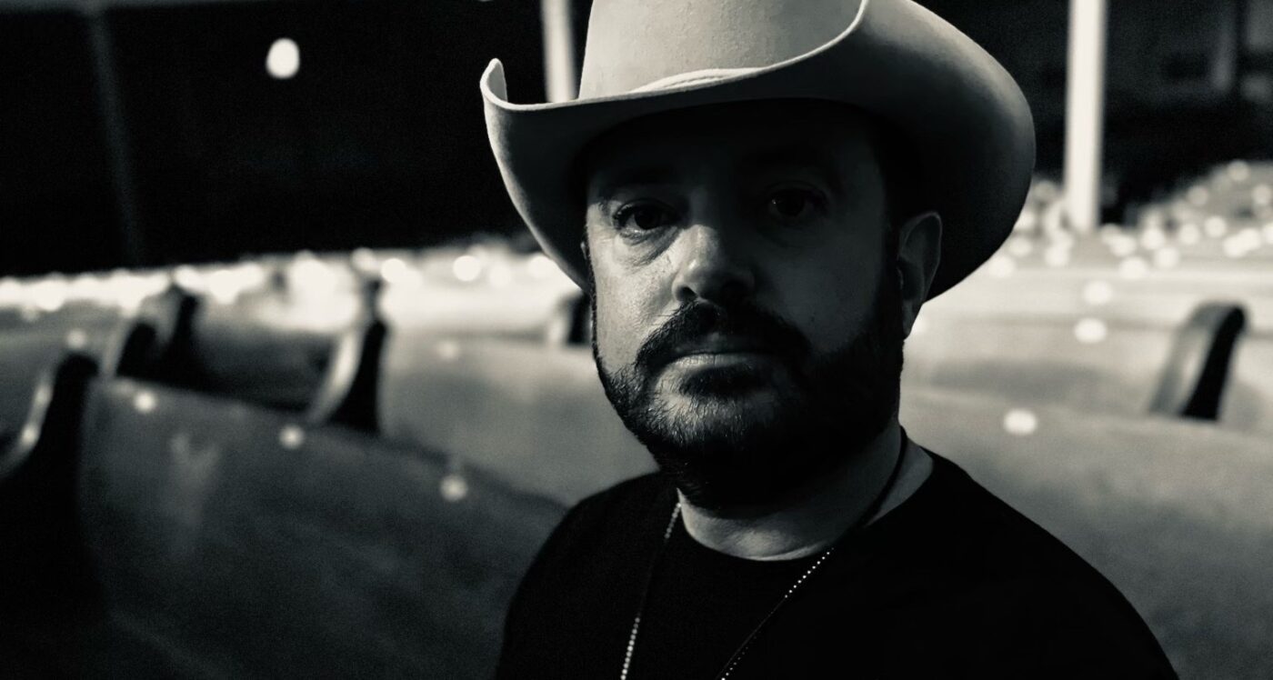 Wade Bowen Announces 10th Studio Album ‘Flyin,’ Releases Lead Single ...