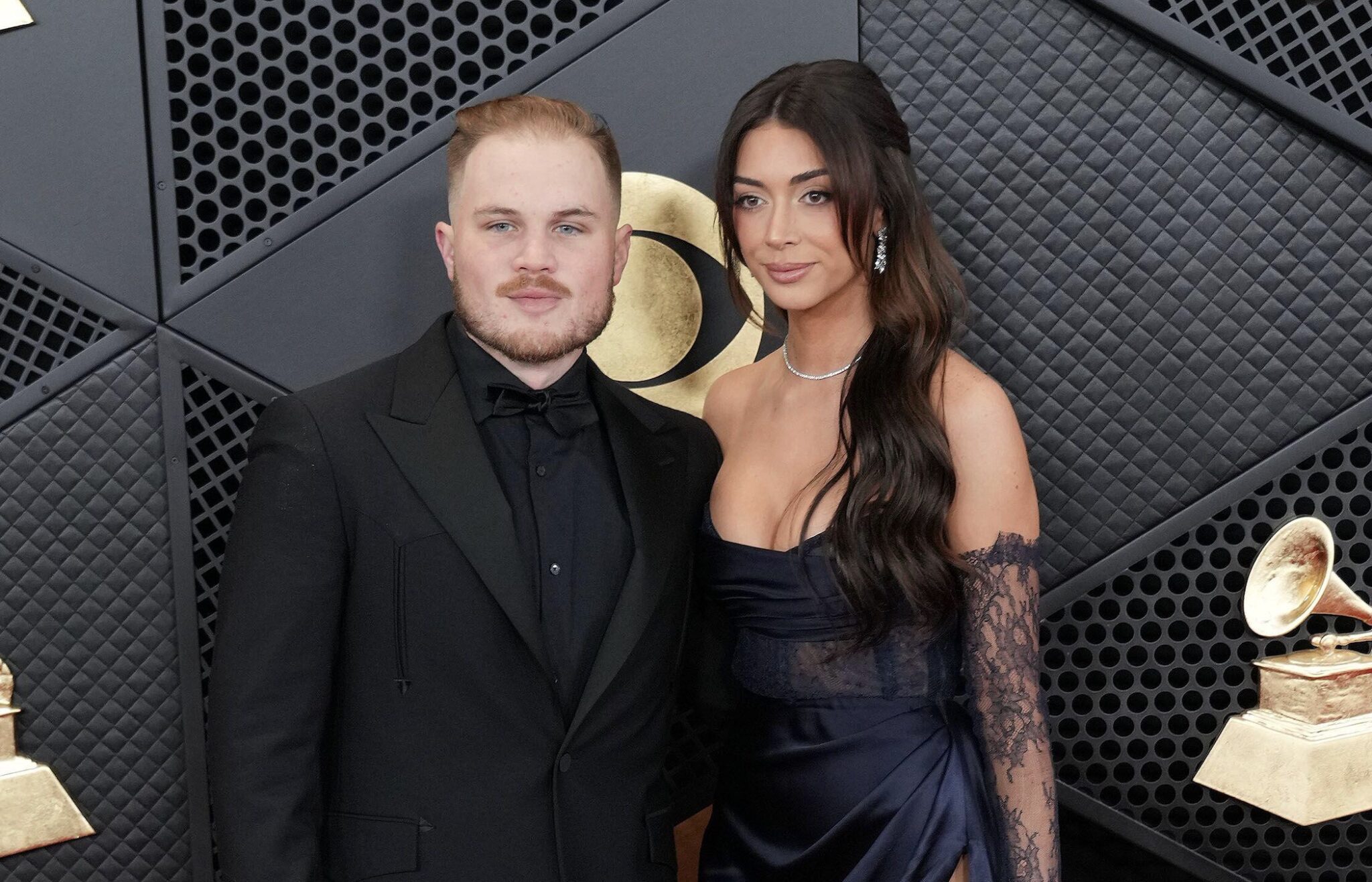 Zach Bryan Posts, And Then Quickly Deletes, Text Messages From Ex ...
