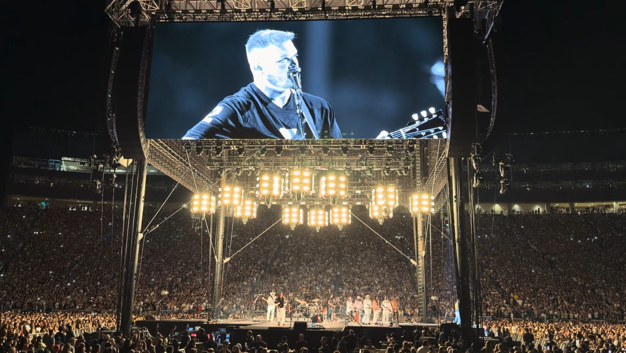 Did You Know That Country Artists Own 4 Of The 5 Largest Ticketed ...