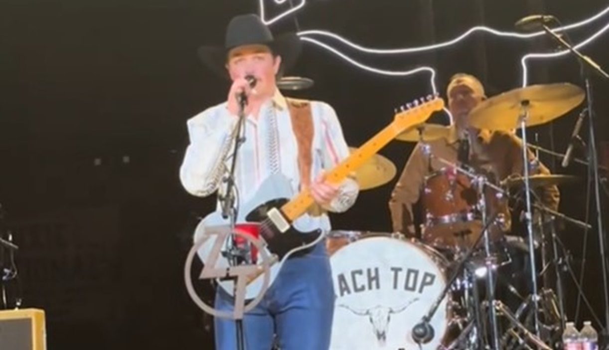 Zach Top Powered Through A Full Show In Mississippi & Then Refunded ...