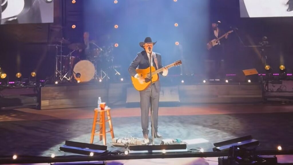 Zach Top Delivers Flawless Cover Of The Conway Twitty Hit, “Slow Hand ...