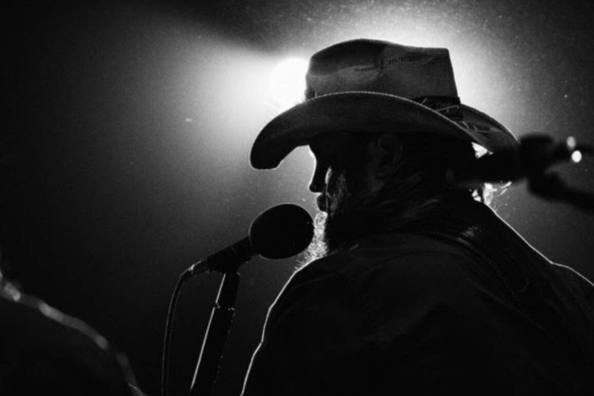 Country Music Fans Sound Off On The Genre’s Best Break Up Songs ...