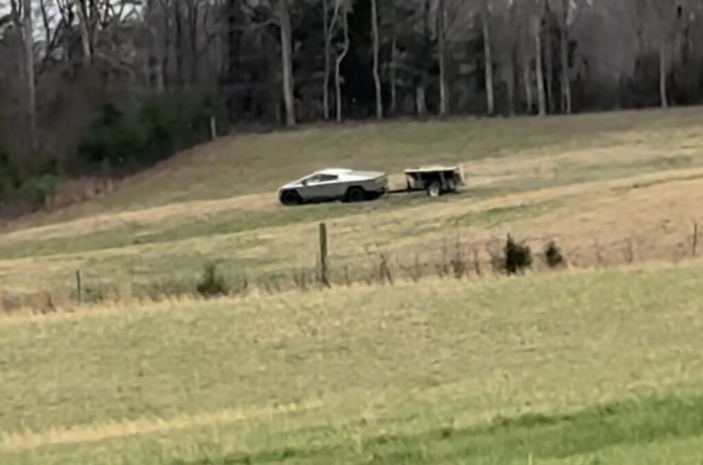 Tennessee Farmer Goes Viral For Using His Cybertruck To Spread Manure ...