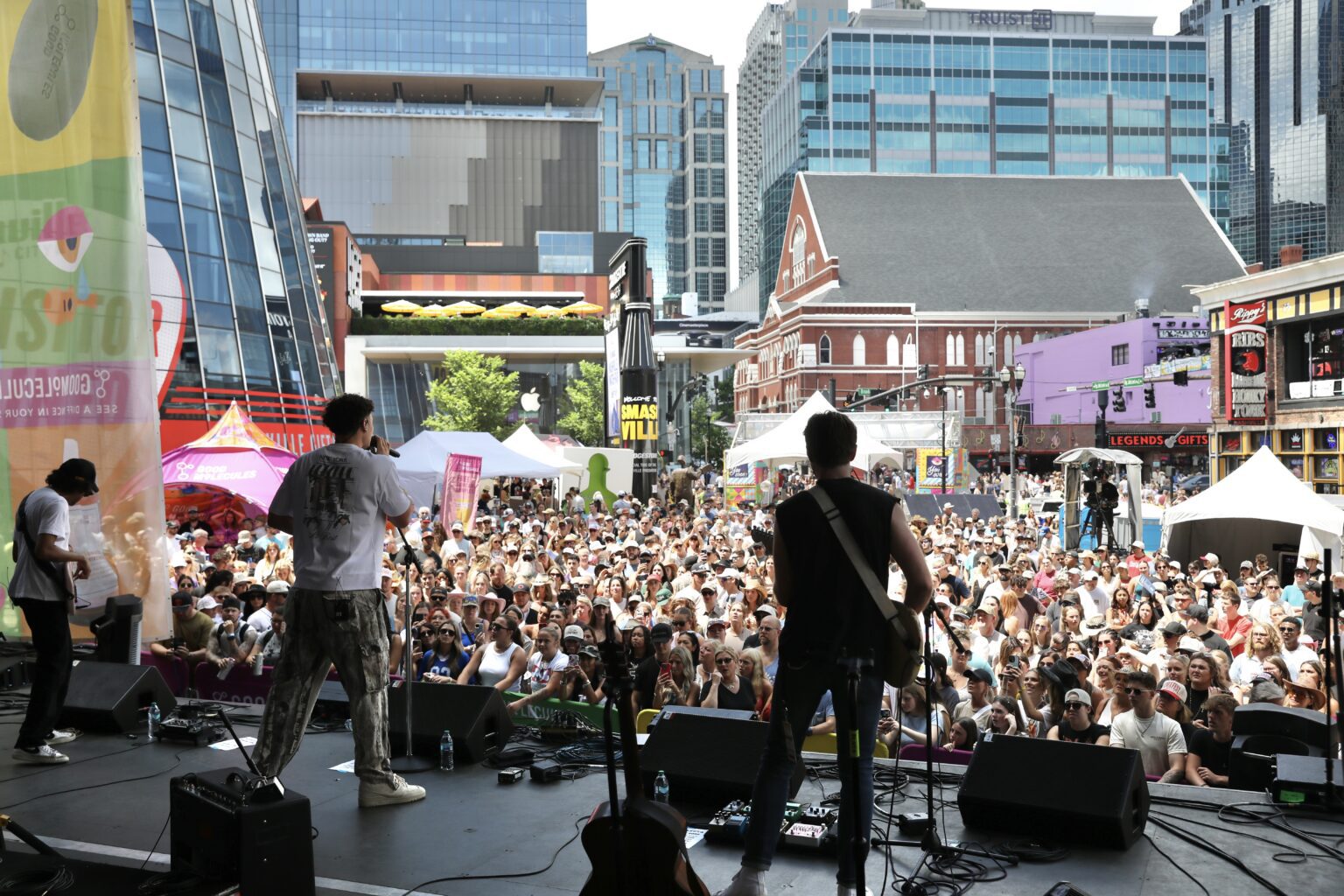 CMA Fest Announces Full 2026 Lineup Featuring Free Performances From ...